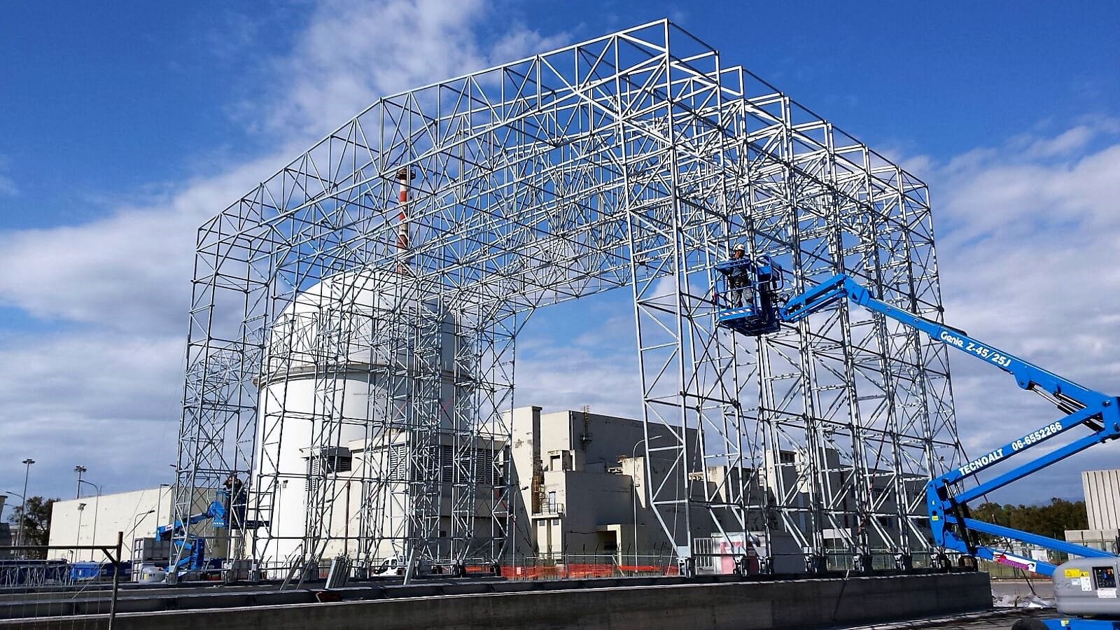 Tensoestructura sobre armazón metálico - FABRIC BUILDINGS - Favaretti ...