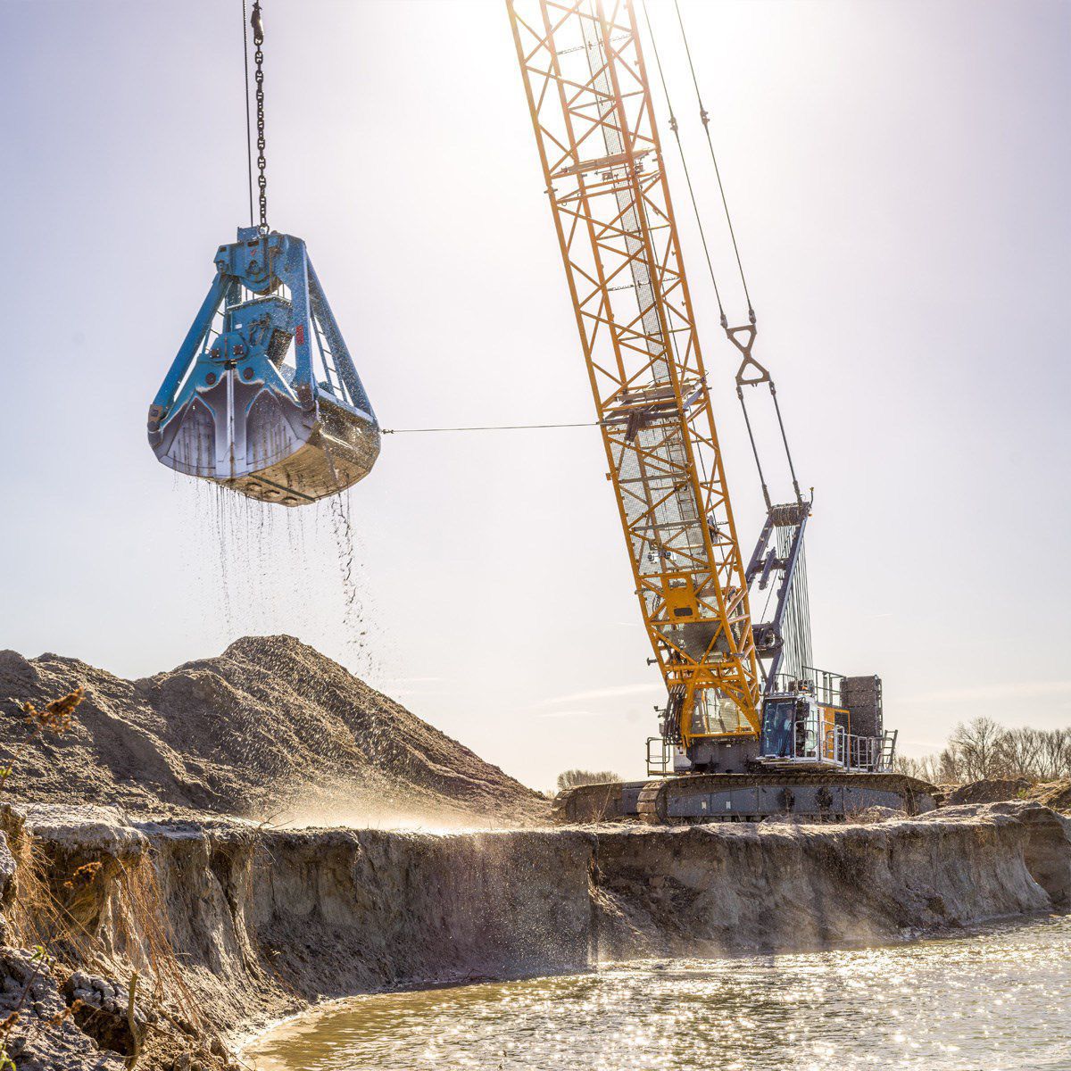 Grúa hidráulica - HS 8200 - Liebherr - con orugas / de elevación