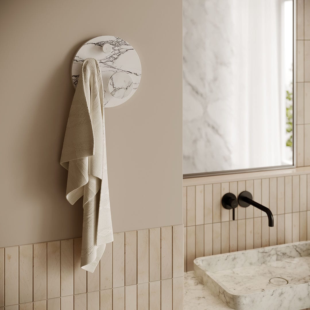 Percha contemporánea - ARO LARGE ARABESCATO - MAAMI HOME - de mármol ...