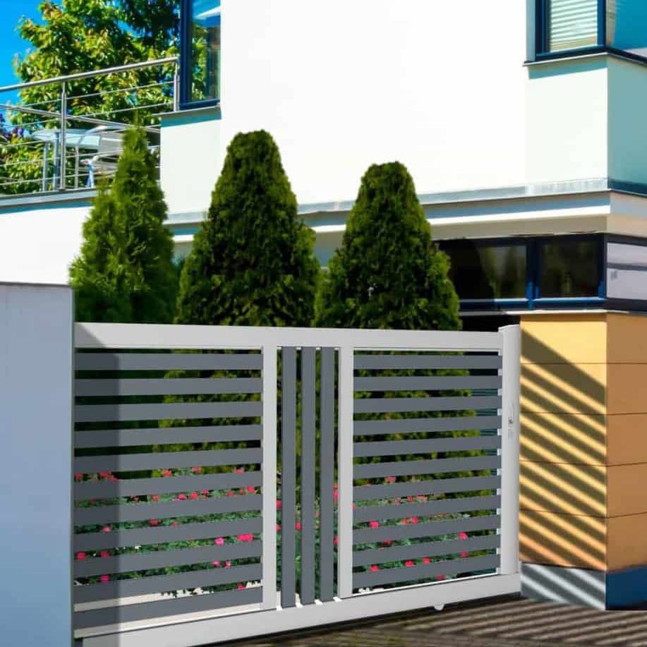 Portón corredero - NOUGAT - La Clôture Française - de aluminio / de PVC ...