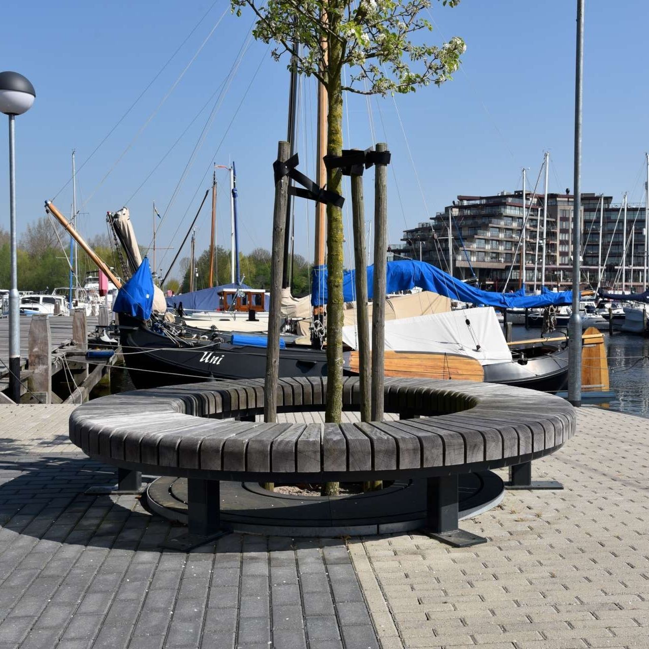 Banco público contemporáneo - MODULO Deluxe - CROSO FRANCE - de madera exótica / de acero ...