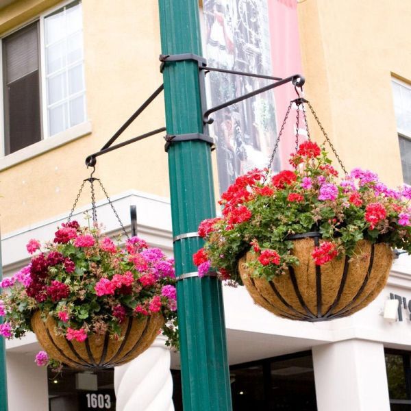 Soporte para jardinera suspendida para espacio público - TWO-WAY SCROLL ...