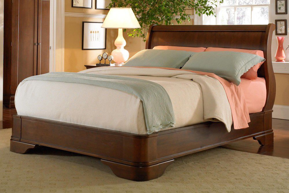 Cama de matrimonio - LOUIS PHILIPPE - West Furniture - Luis Felipe / con cabecero / de madera