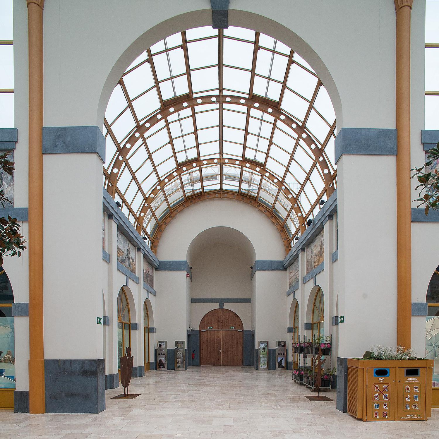 Claraboya tipo domo para iluminación de vidrio - Pairi Daiza - Forzon ...