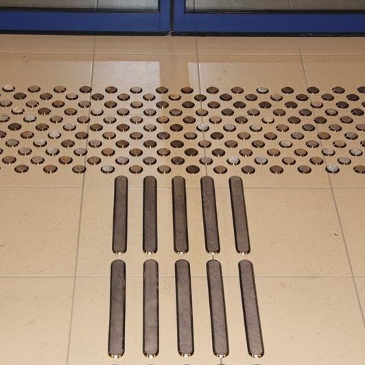 Pavimento guía táctil de acero inoxidable - KD - OLEJÁR spol. s r.o ...