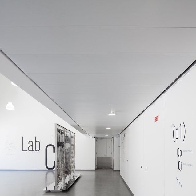 Falso techo de metal - BIOGUARD - Knauf Ceiling Solutions - en losas ...