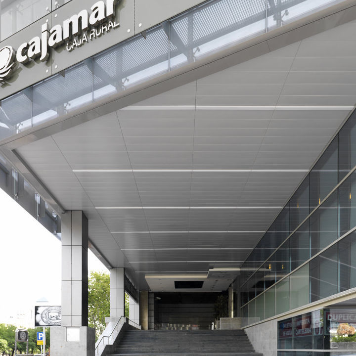 Falso techo de metal - Armstrong Q-Clip, Q-Clip F, R-Clip, R-Clip F ...