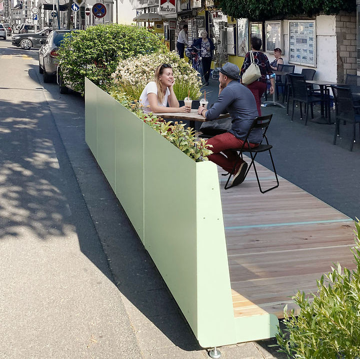 Parklet modular - AUFGELEGT - CITY DECKS - con jardinera integrada