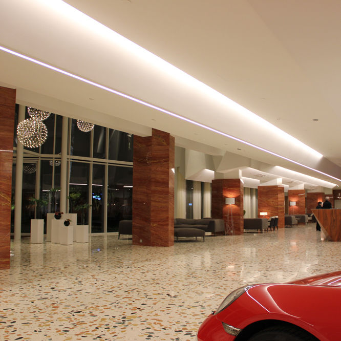 Perfil de iluminación empotrable - UNDERSCORE15 - iGuzzini - montado en superficie / de pared ...