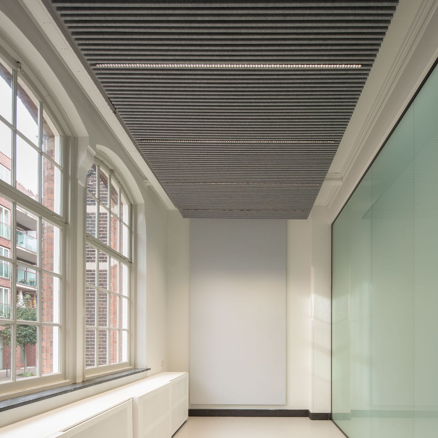 Techo de fieltro - HeartFelt® Groove - Hunter Douglas Architectural ...