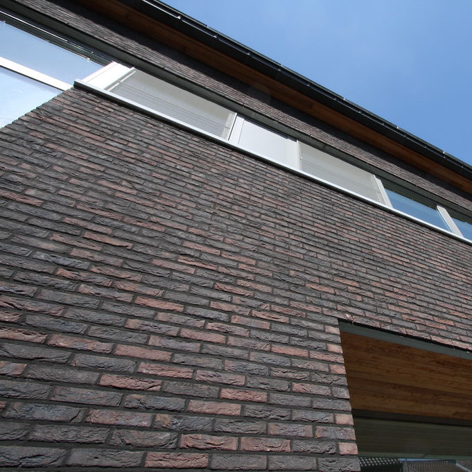 Fachaleta de ladrillo de arcilla - CARBON - Vandersanden Group - para ...