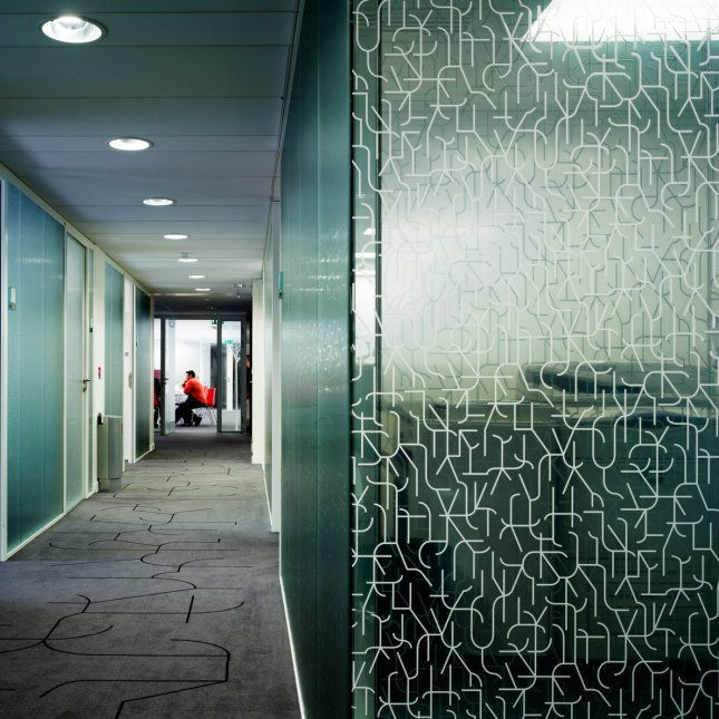 Vinilo decorativo con motivos recortados - THE DIGITAL CUTTING - GLACE ...