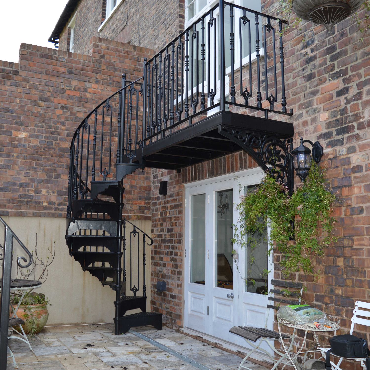 Escalera de caracol - DIAMOND PATTERN - British Spirals & Castings ...