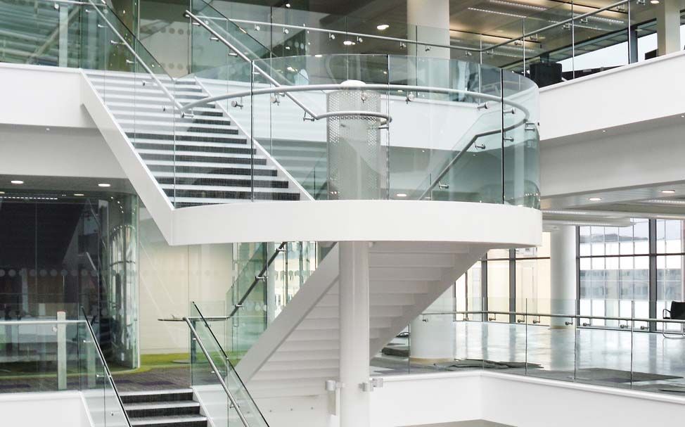 Escalera en U - HARBOURSIDE - Canal Engineering - estructura de acero ...