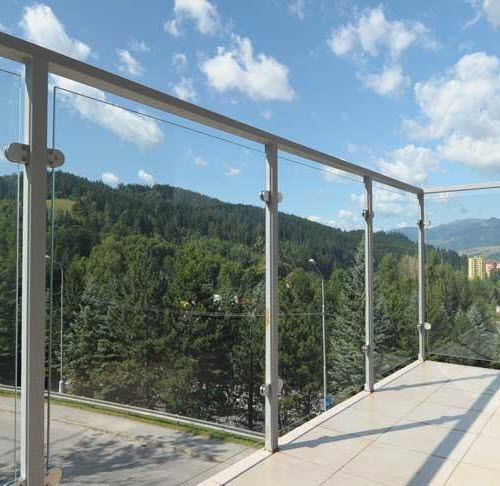 Panel de vidrio con aislamiento térmico - PLANICLEAR - Glassolutions ...