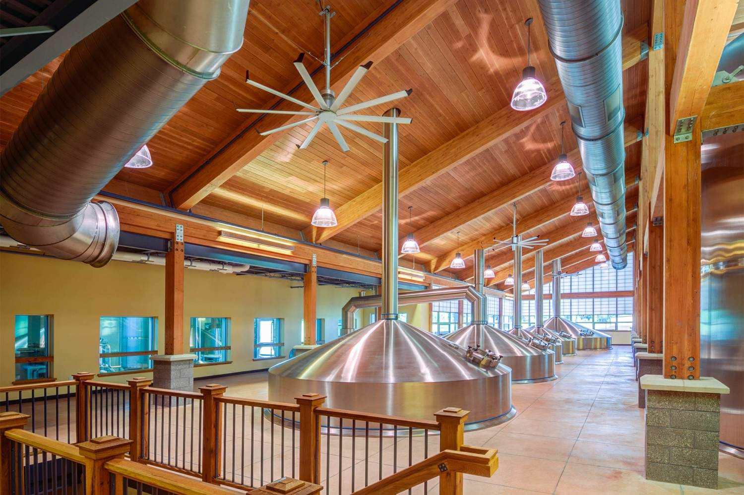 Ventilador de pared - ISIS - Big Ass Fans - profesional / de metal