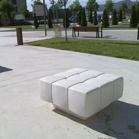 Banco público contemporáneo - SOFT SEAT - URBASTYLE - de hormigón
