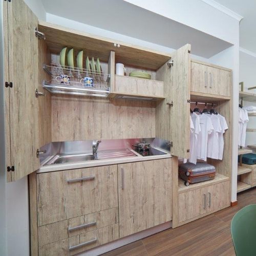 Kitchenette compacta - MOBILSPAZIO S.r.l - de madera / con plancha de ...