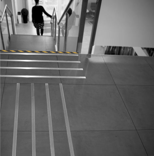 Pavimento guía táctil podotáctil - NOVOBAND ACCESS - EMAC